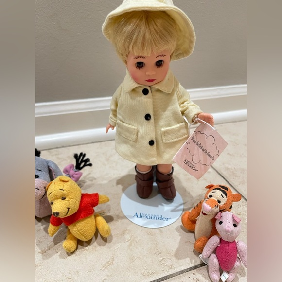 Madame Alexander | Accents | Winnie The Pooh And The Blustery Day ...